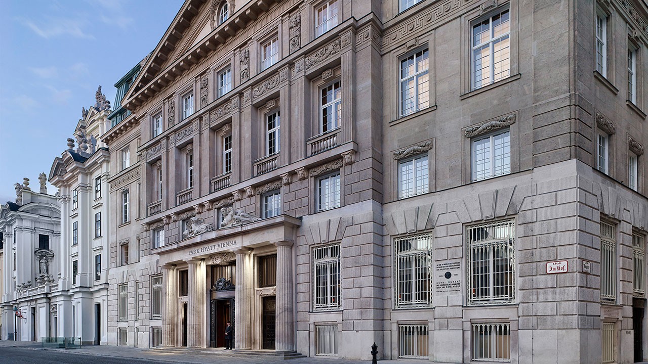 Meet the Delicious The Bank at Park Hyatt Vienna - Covet Edition